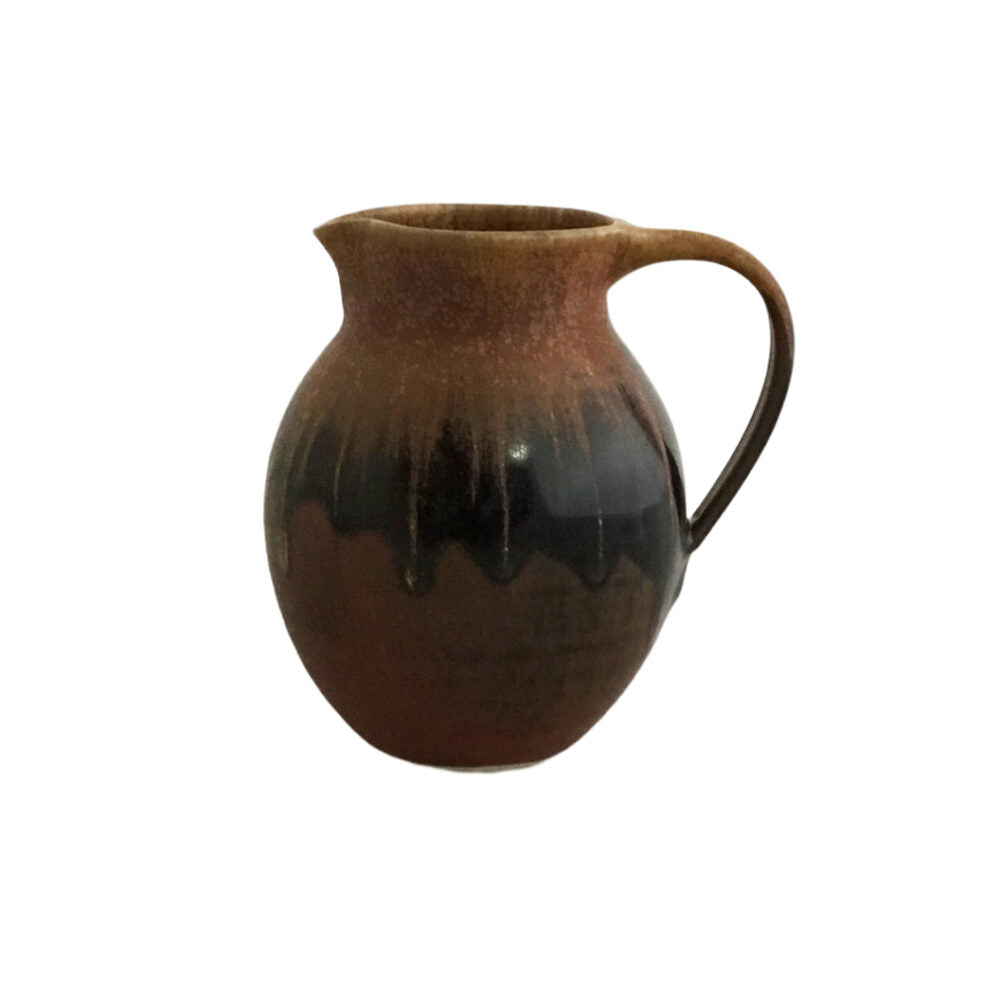 Bracken Curvy Water Jug – Uig Pottery