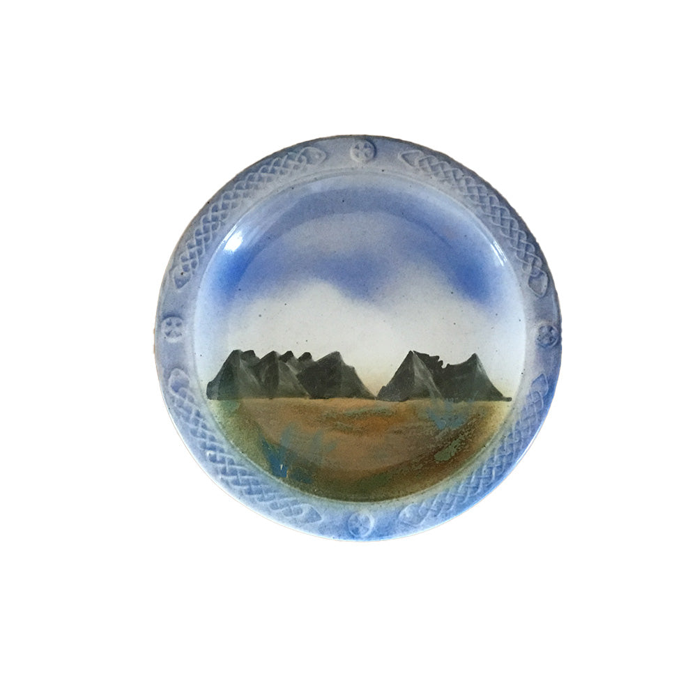 Cuillin Scenes Columba Plate – Uig Pottery